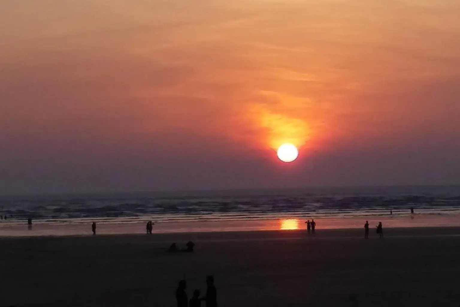 Nagaon Beach - Alibag : Best Villas, Distances & Activities